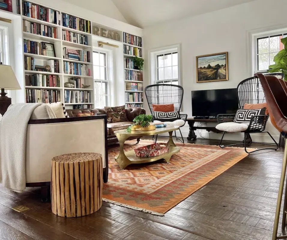 Nantucket Rental, Town | Second Story Loft - Downtown Nantucket