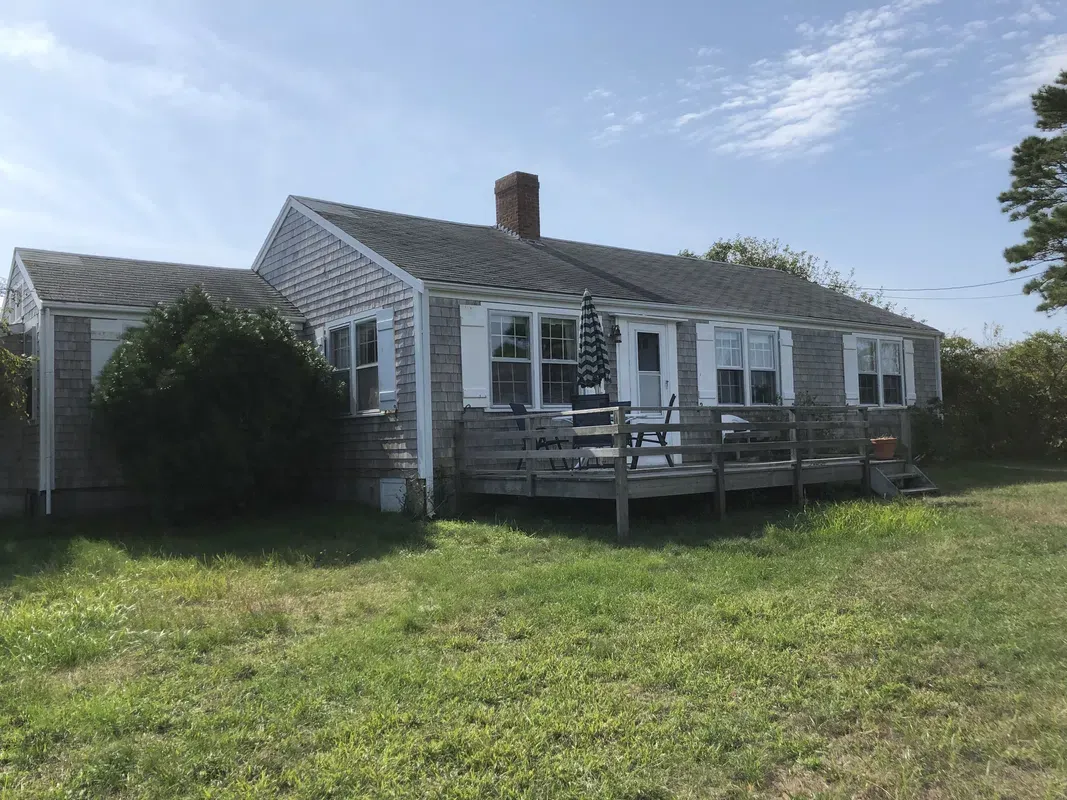 Nantucket Rental, Dionis | Ranch style home with distant water views ...