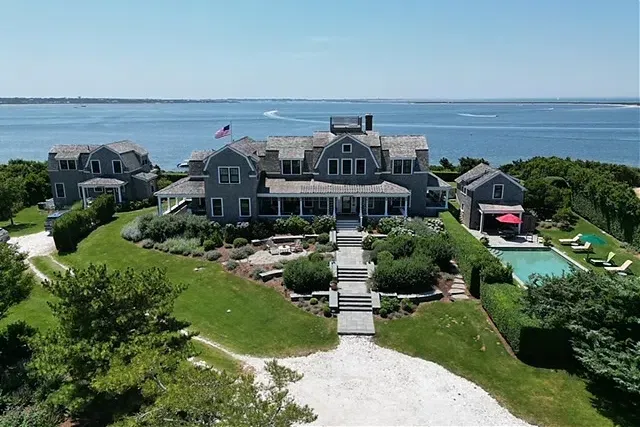 Nantucket Rental, Pocomo | Custom built Graham Goldsmith designed home ...
