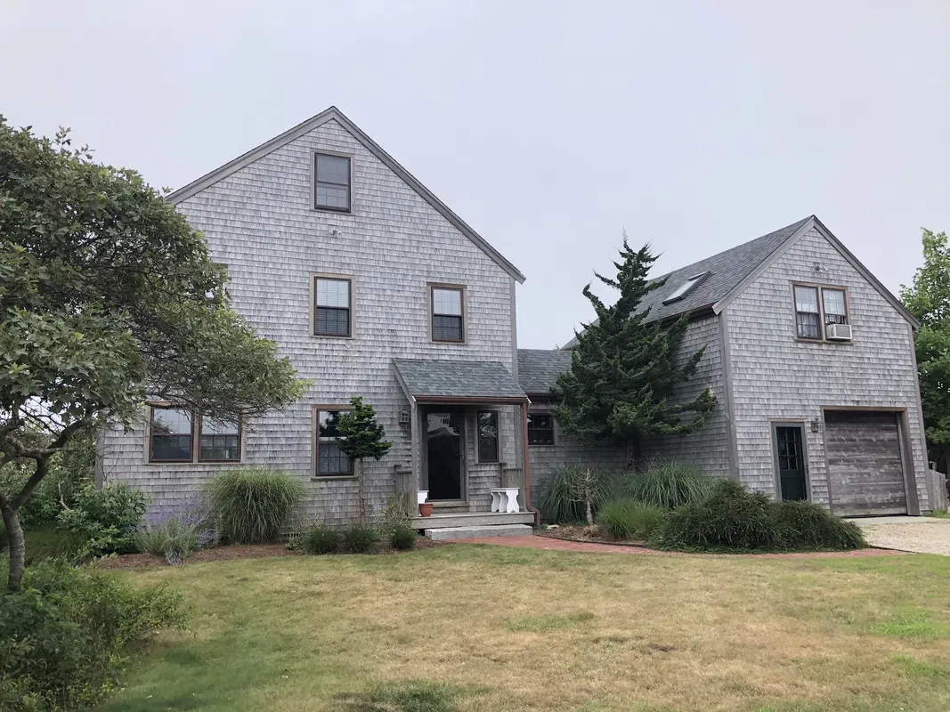 Nantucket Rental, Madequecham | Nantucket home in secluded area
