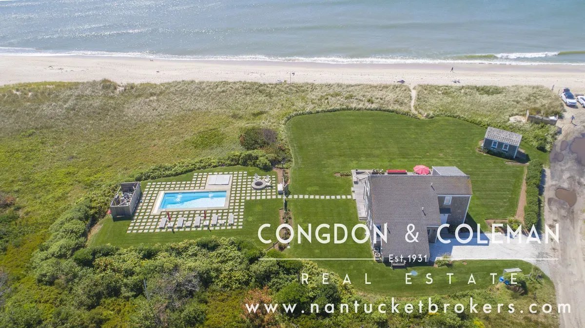 Nantucket Rental, Madaket | Wonderful waterfront home with pool and jacuzzi
