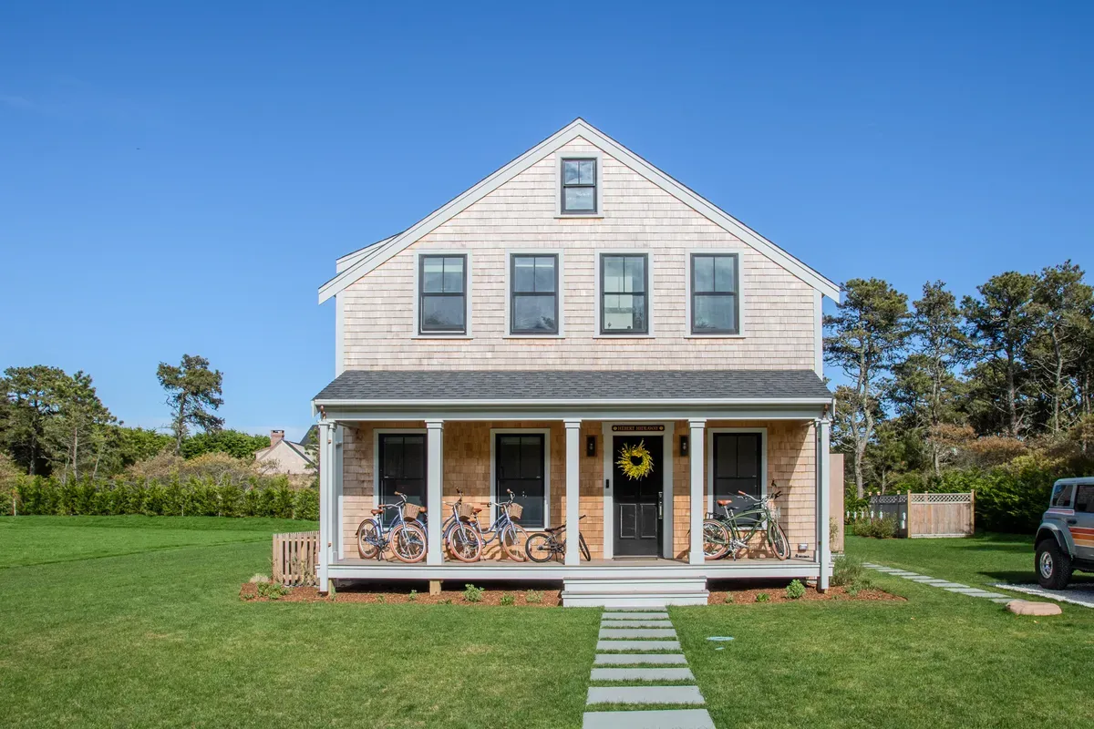 Nantucket Rental, Surfside | Expansive Nantucket Retreat with Modern ...