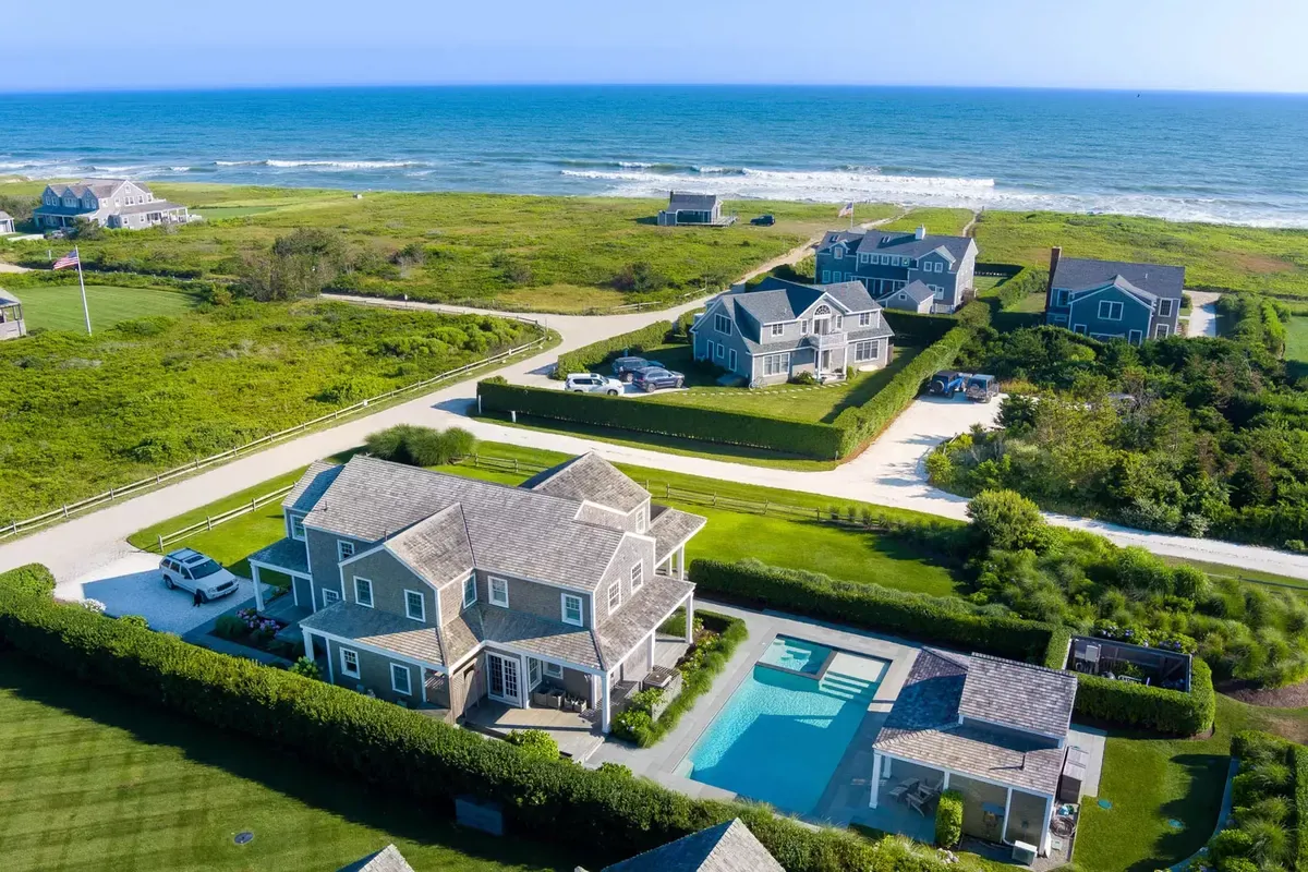 Nantucket Rental, Cisco | Modern Cisco Retreat with Pool & Hot Tub ...